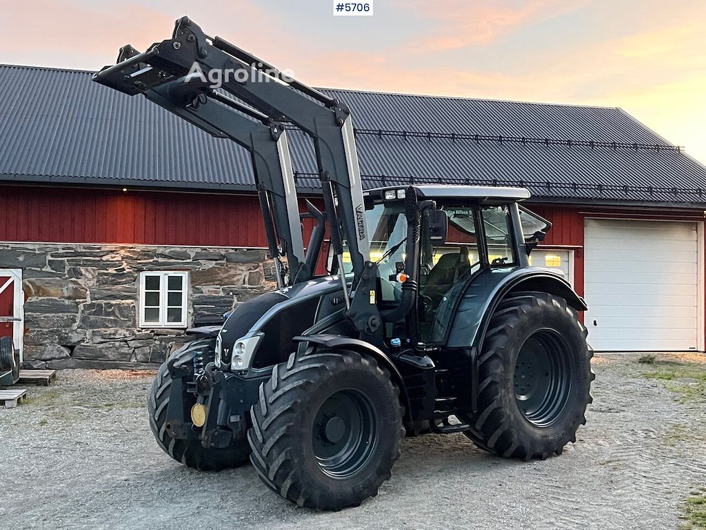 Valtra N143 Direct traktor točkaš