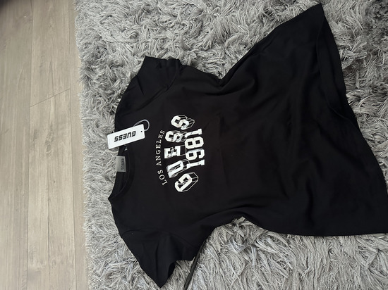 Original guess majica sa etiketom
