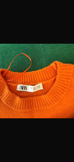 Zara komplet vuna L cena 3300