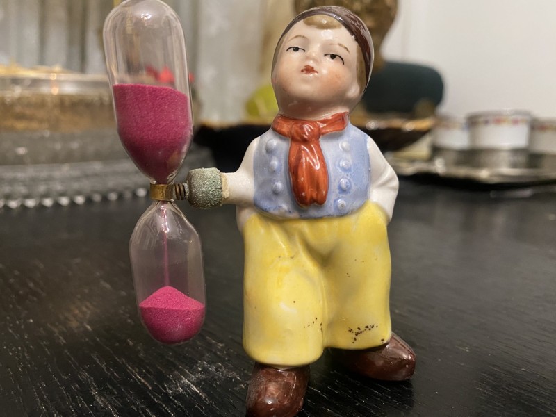 Stara kolekcionarska figura