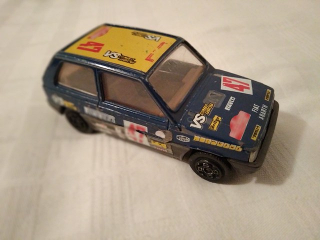 Burago Fiat Panda 45 , 1/43,Italy malo izgreban