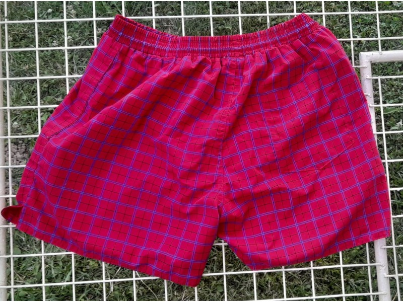 CRVENI šortc,Saps` XXL veličina