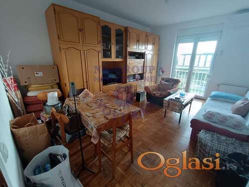 Jednosoban na Detelinari - 30m2 !