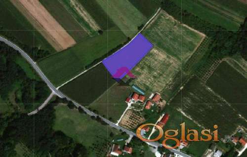 Plac Progoreoci pored glavnog puta Aranđelovac-Lazarevac 52 ara ID#1544