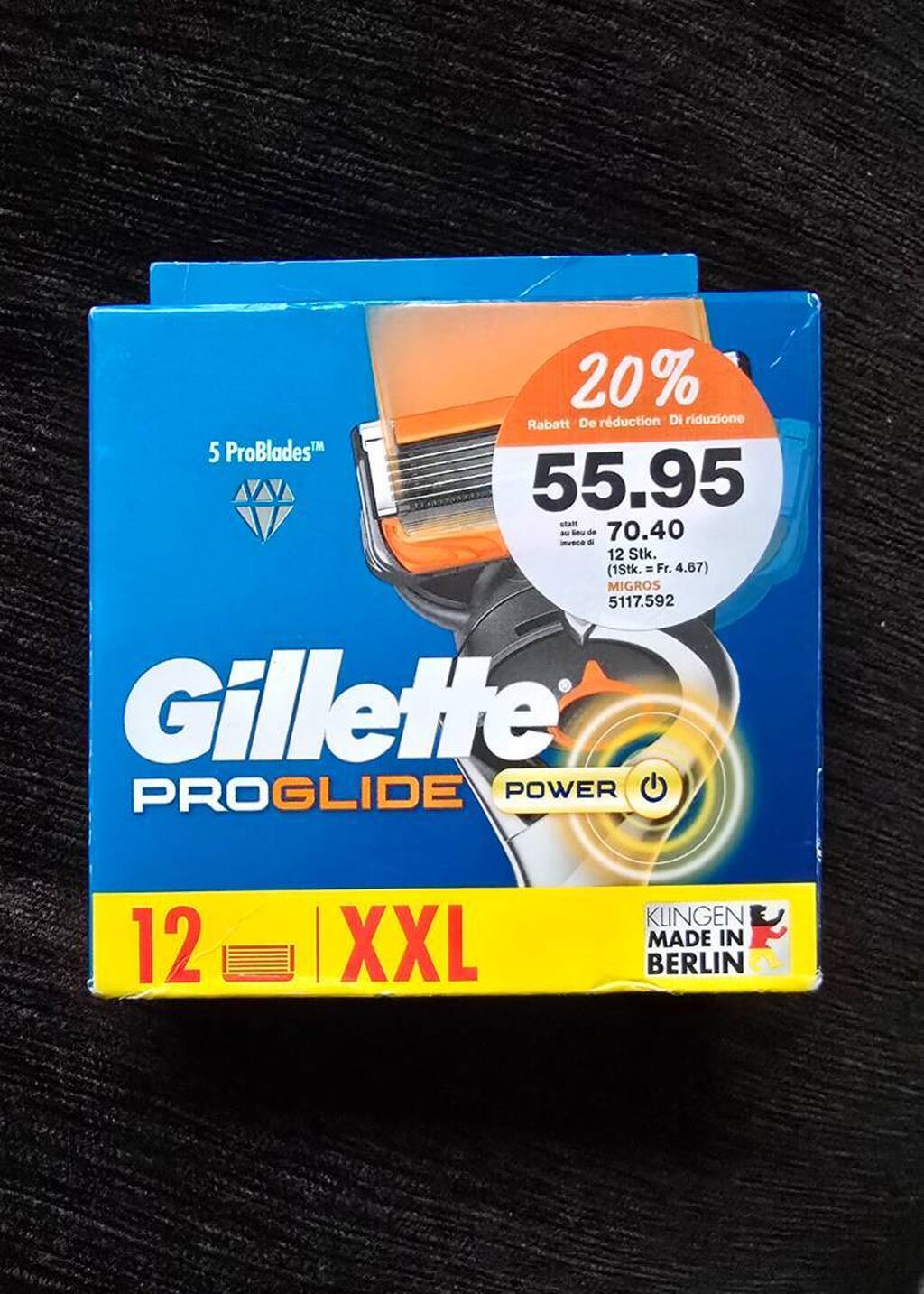 Gillette proglide power 12 uloška Ulošci su sa 5 sečica. Jedno