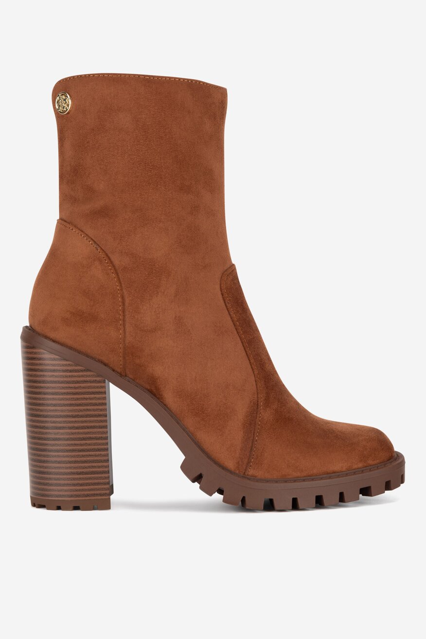 Kratke čizme NINE WEST KAMEL