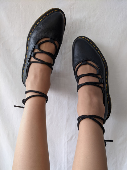 Dr. Martens Elphie baletanke