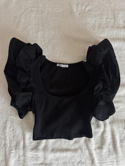 Zara majica sa karnerima (S) NOVO