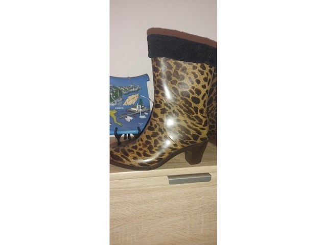 Gumene cizme animal print 37