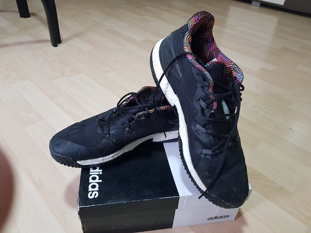 Harden i Lilard patike, broj 48,5