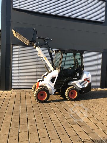 Zglobni rovokopači-utovarivači
Bobcat L23