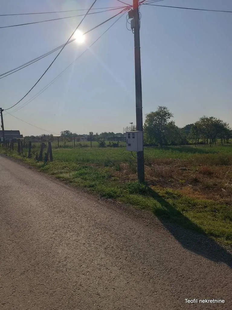 Prodaja, zemljište, 1700m2, Bečmen, Surčin, Beograd