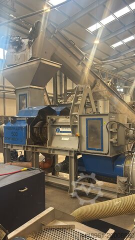 Mašina za obradu plastike
DOMENECH 500 PRESS FLAKES PLASTIC