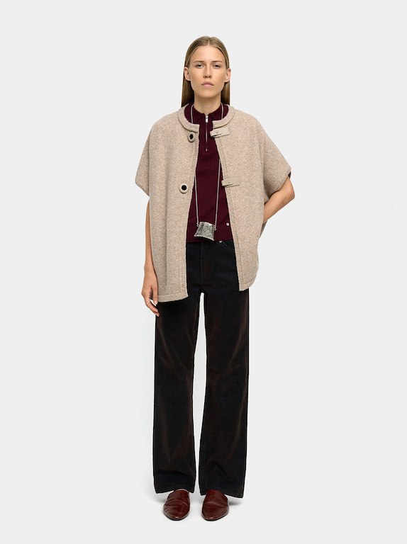 KNIT PONCHO WITH BUCKLES
