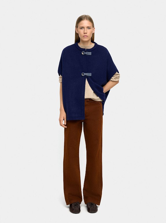 KNIT PONCHO WITH BUCKLES