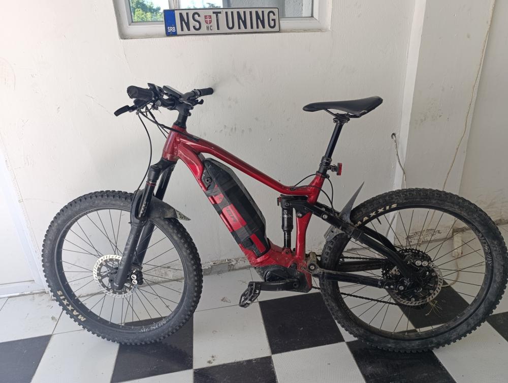 Švajcarski emtb extra oprema Rockshock 4klip