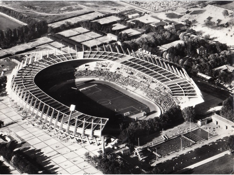 FUDBALSKI STADION , DIZELDORF , 24cm x 18cm