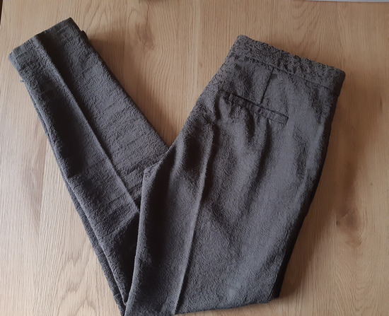 Zelene Zara pantalone