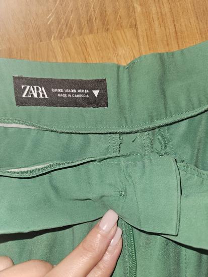 Zara siroke pantalone Xs