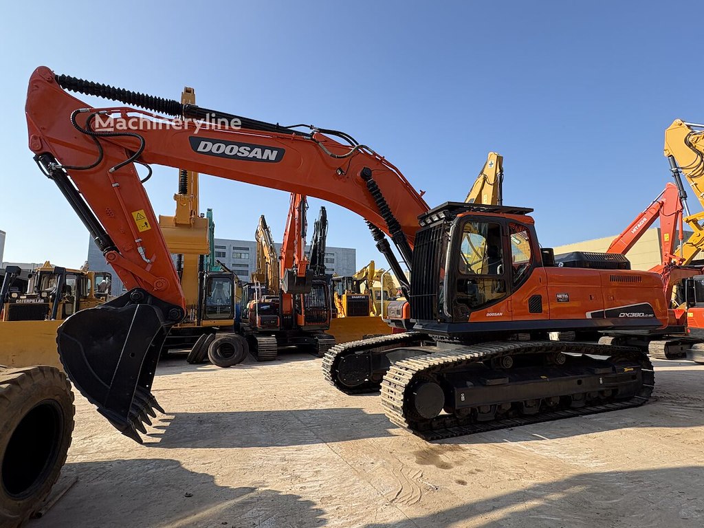 Doosan DX380LC-9C bager guseničar