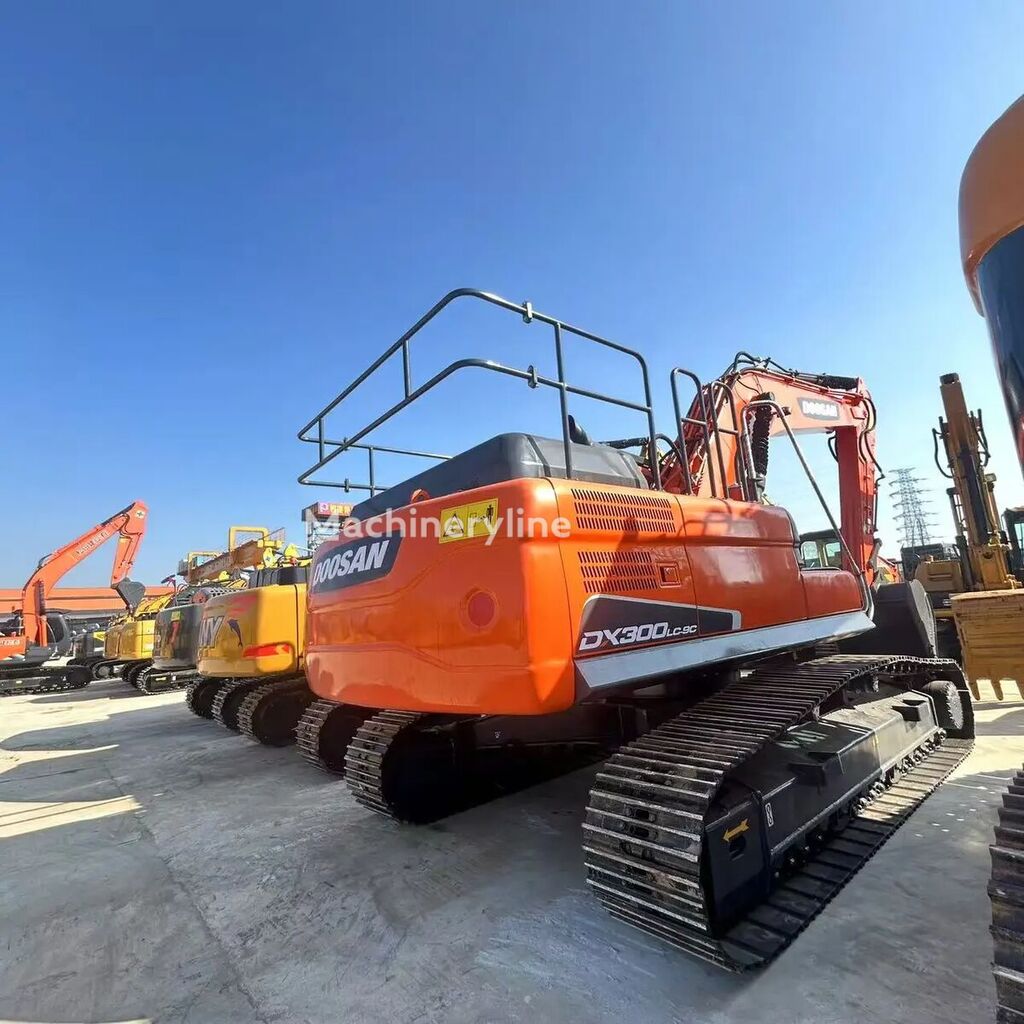 Doosan DX300lc-9 bager guseničar