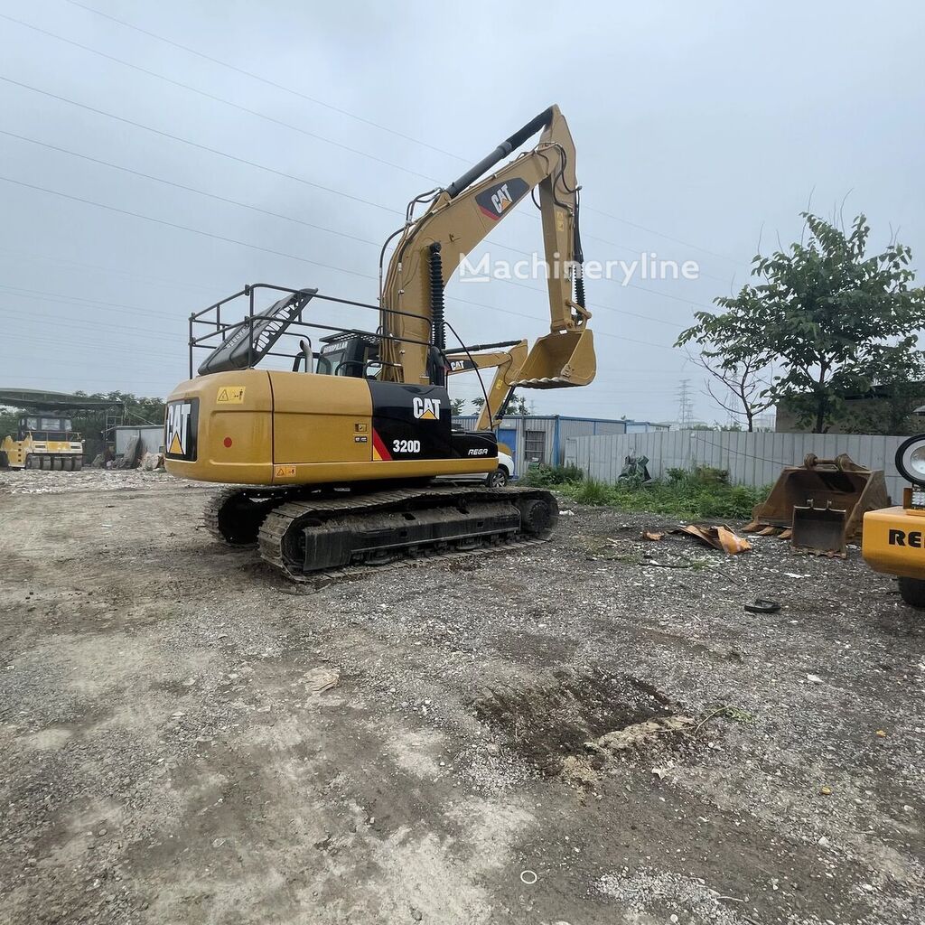 Caterpillar 320D bager guseničar