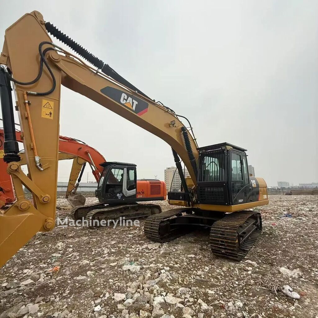 Caterpillar 320DL bager guseničar