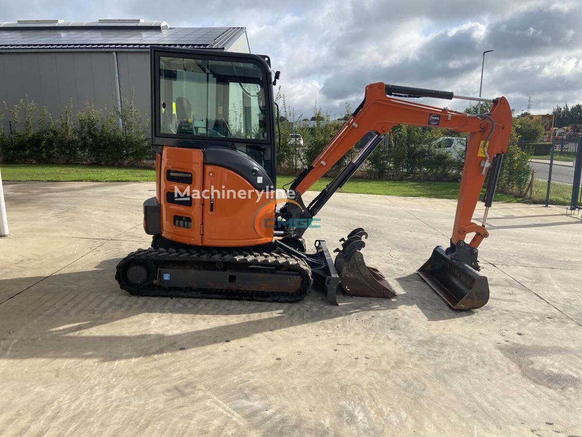 Hitachi ZX26U-6 CR mini bager