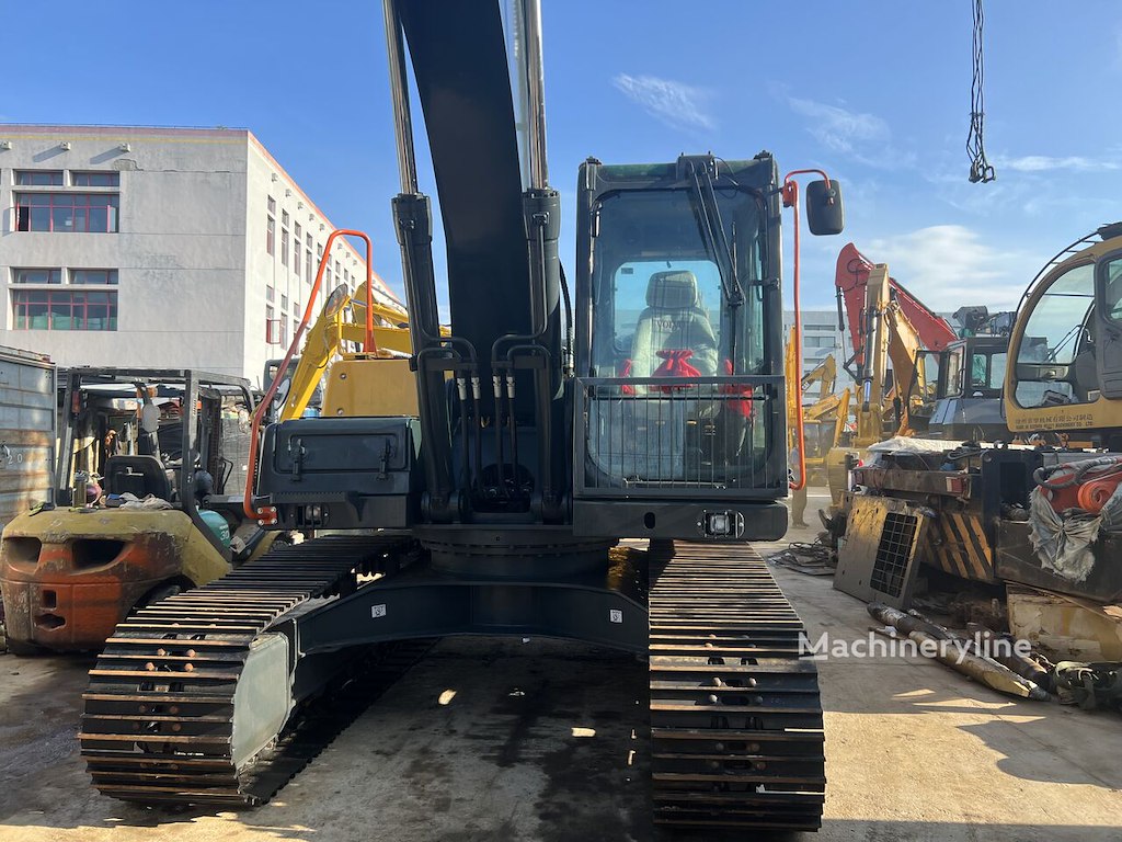 Volvo EC210 bager guseničar