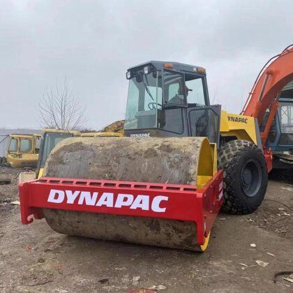 Dynapac CA251 kompaktor s jednim valjkom