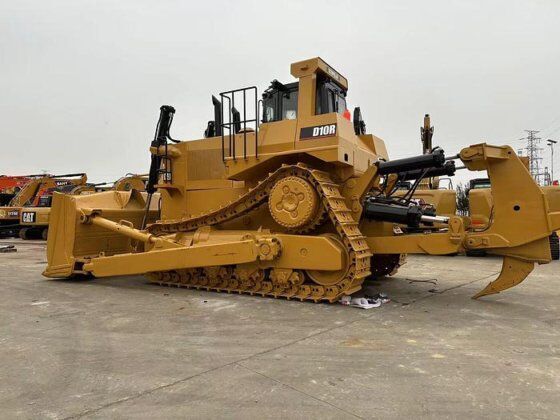 Caterpillar D10R buldožer