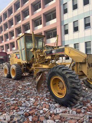 Caterpillar 140H grejder