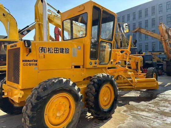 Komatsu GD511 grejder
