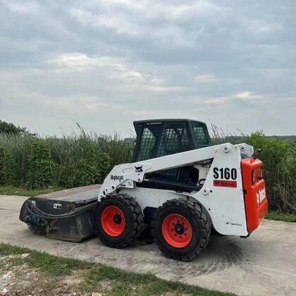 Bobcat S160 mini utovarivač