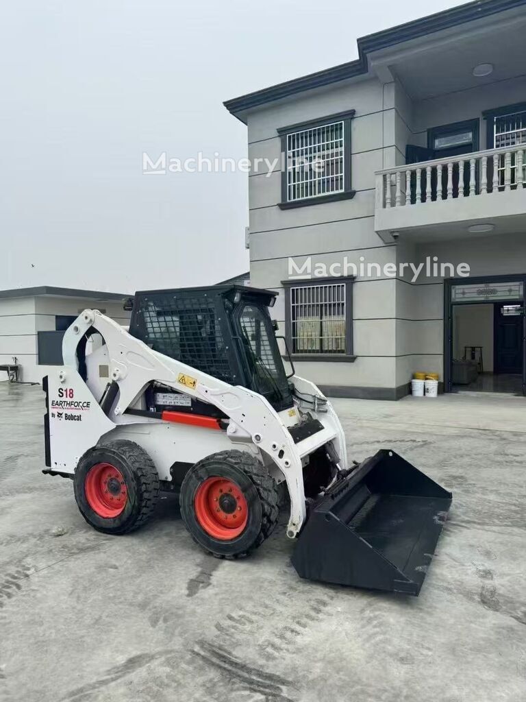 Bobcat S18 mini utovarivač