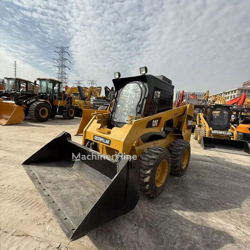 Caterpillar 246D mini utovarivač