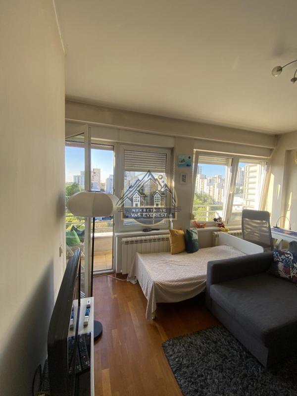 Jurija Gagarina, Jednosoban stan na prodaju, 32m2, 129.000€