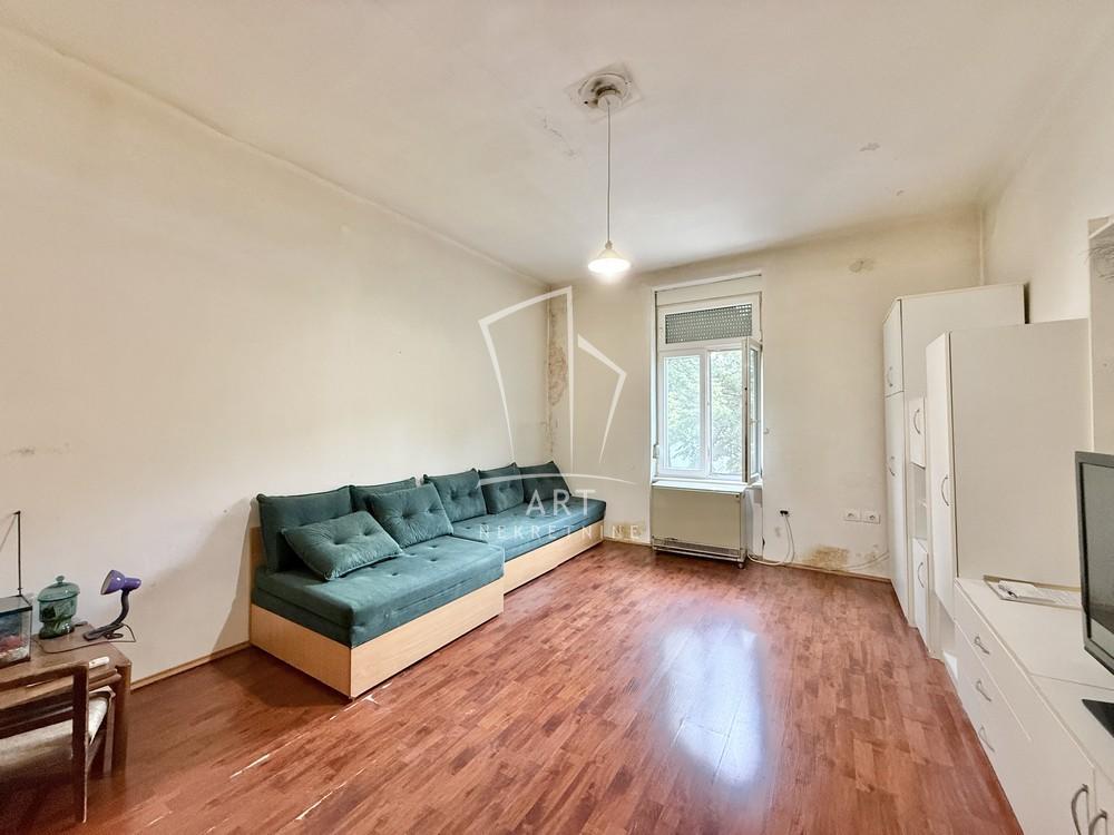 Komnen Barjaktara, Dvosoban stan na prodaju, 54m2, 160.000€