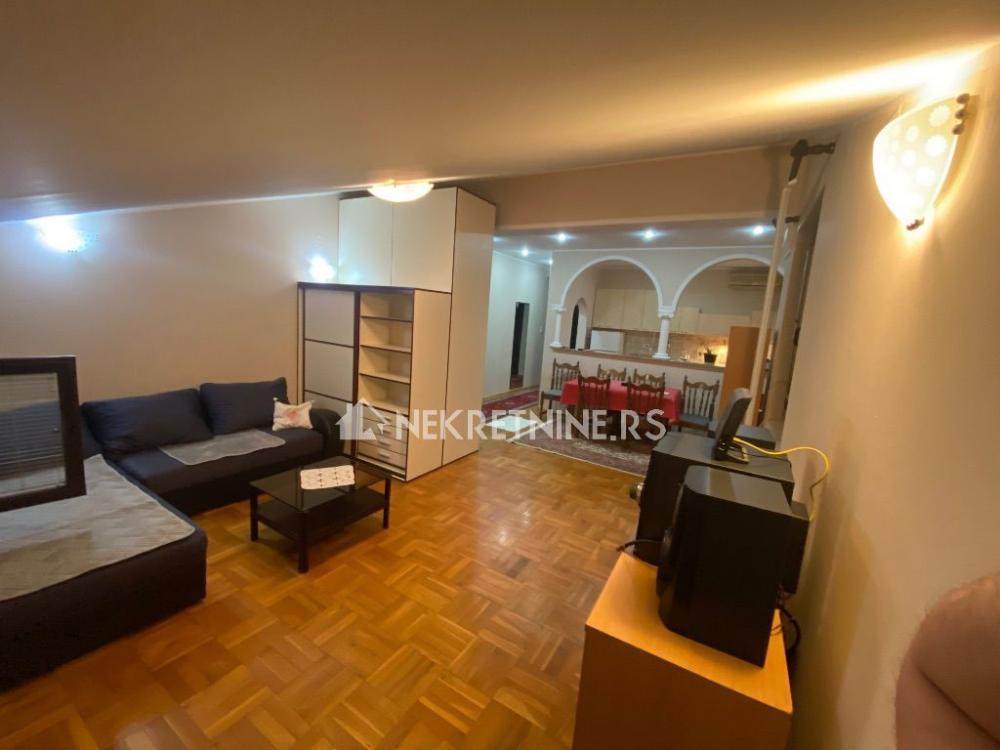Bukureška, Trosoban stan za izdavanje, 85m2, 650€