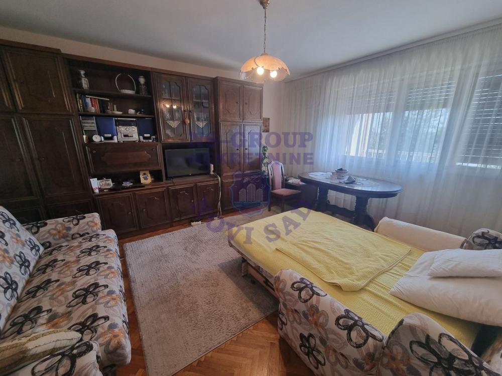 Trosoban stan na prodaju, 71m2, 252.350€
