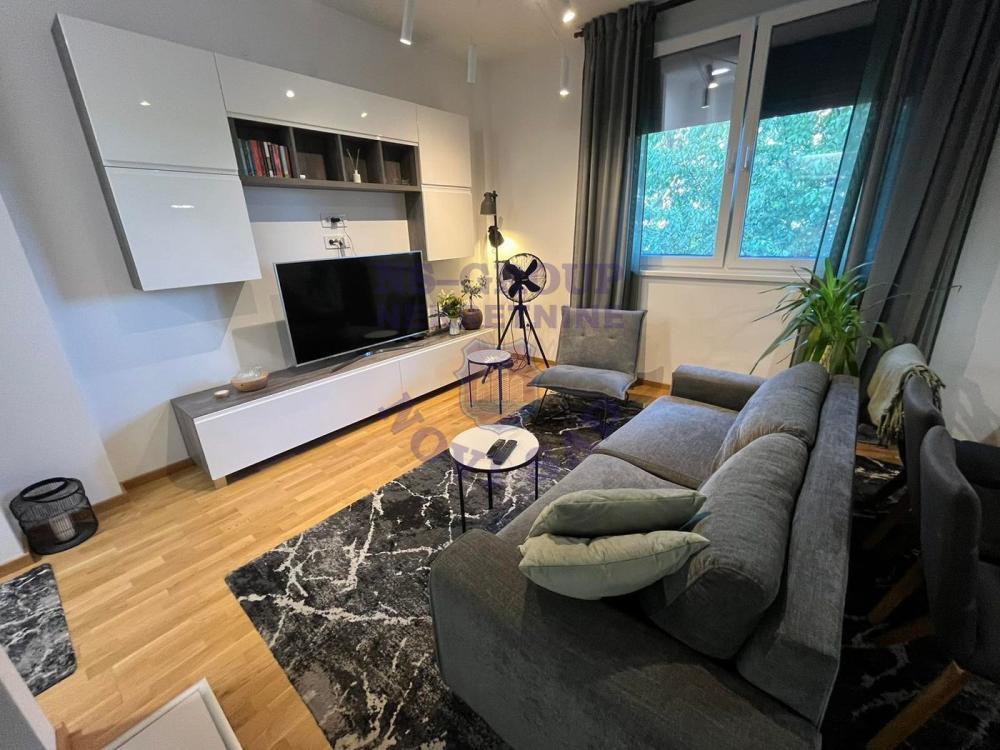 Troiposoban stan na prodaju, 72m2, 206.000€
