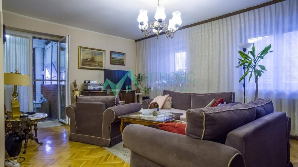 Četvorosoban stan na prodaju, 94m2, 200.850€
