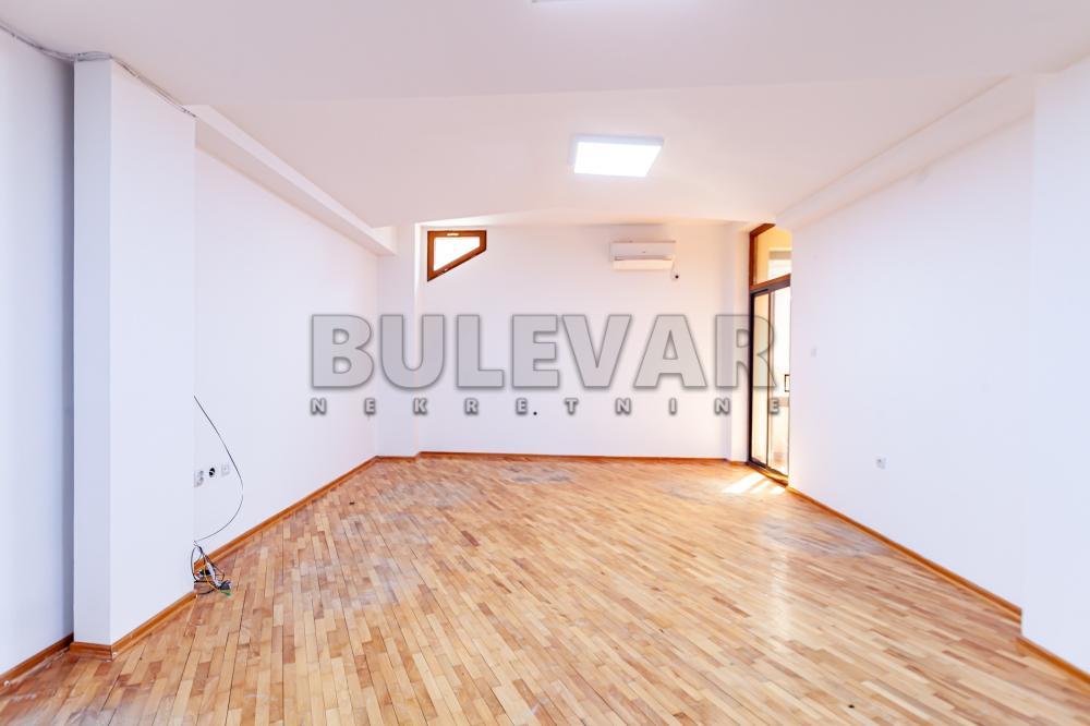 Kralja Stefana Prvovenčanog, Jednosoban stan na prodaju, 51m2, 108.000€