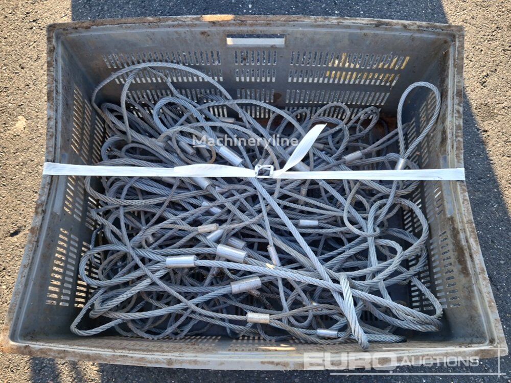 Prodaje se Box of Steel Lifting Ropes kašiku za prednje utovarivač na aukciji