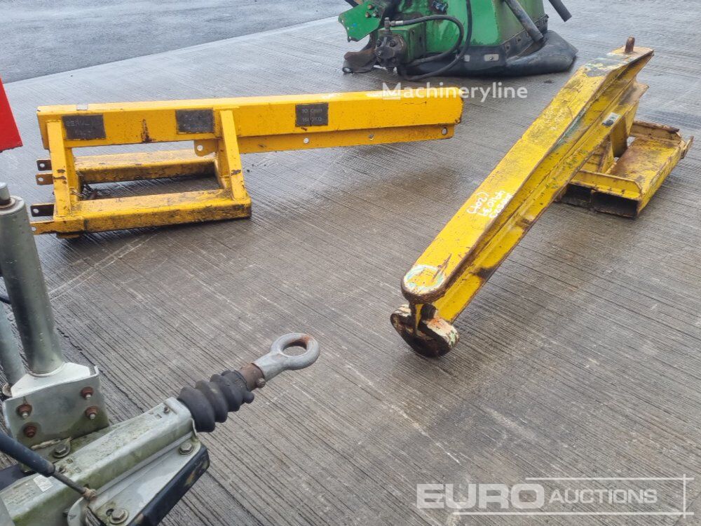 Prodaje se Crane Jib to suit Forklift (2 of) kašiku za prednje utovarivač na aukciji