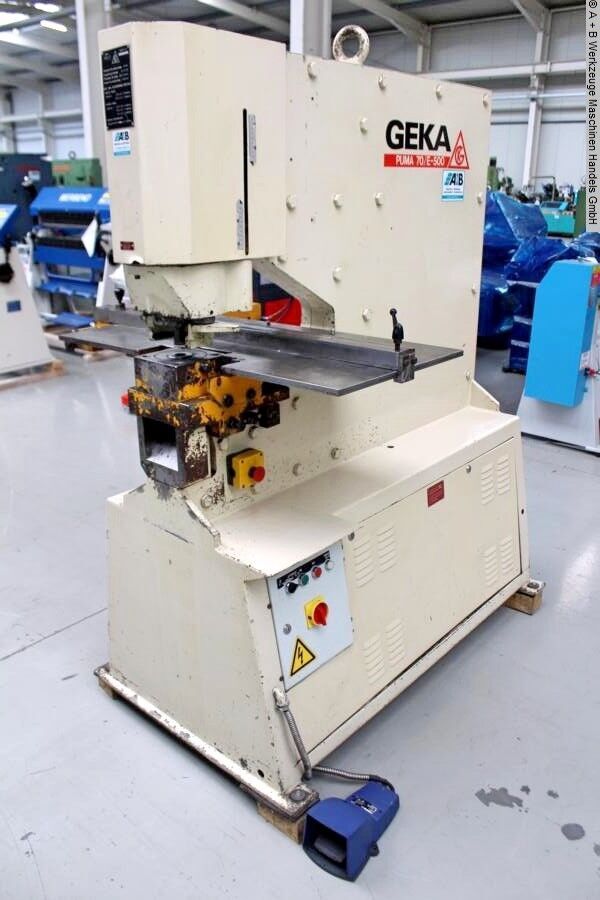 Geka PUMA 70/E-500 koordinatno probojna presa