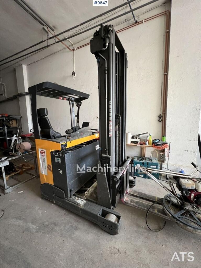 Atlet UMS 160 Reach Truck električni viljuškar