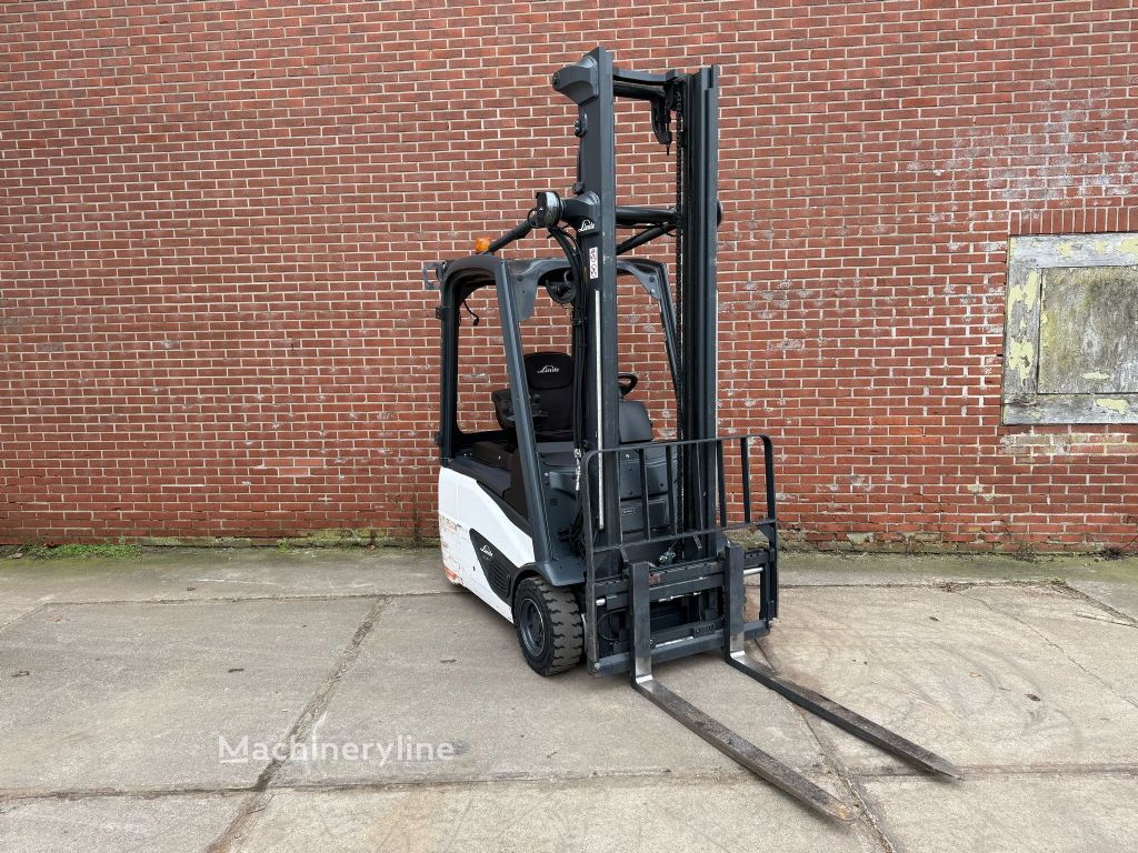 Linde E14-02 viljuškar na tri točka