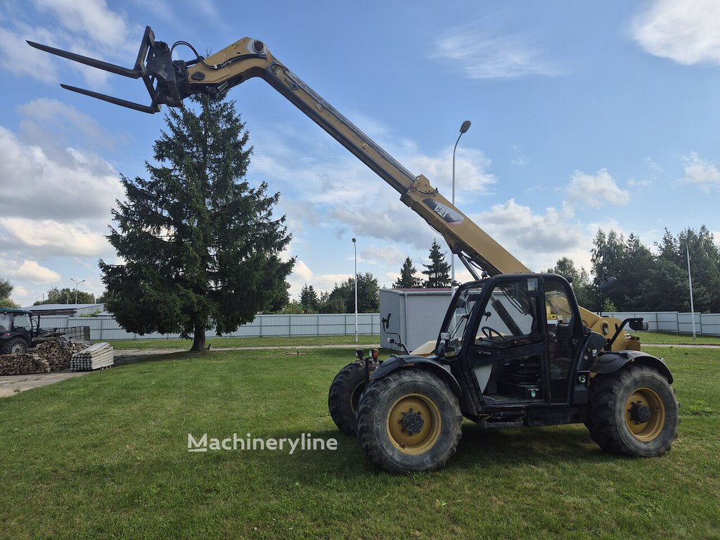 Caterpillar TH407 teleskopski utovarivač