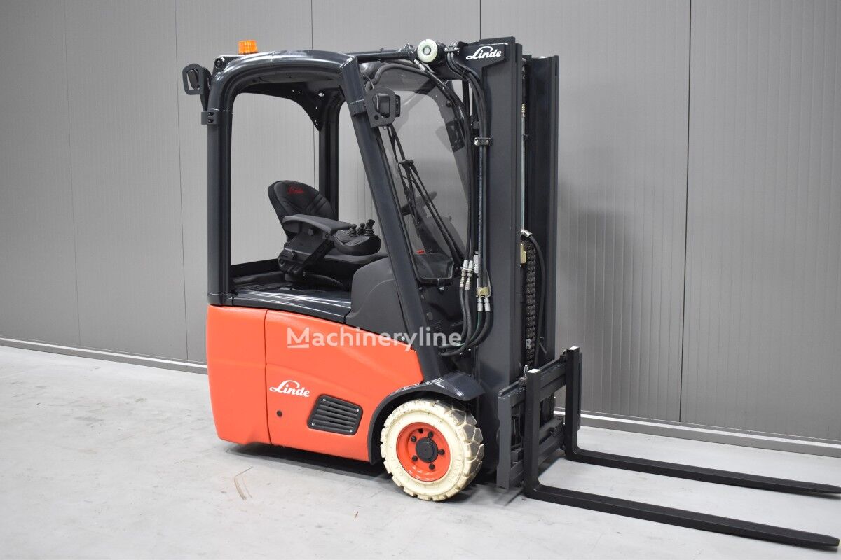 Linde E 12 - 01 viljuškar na tri točka